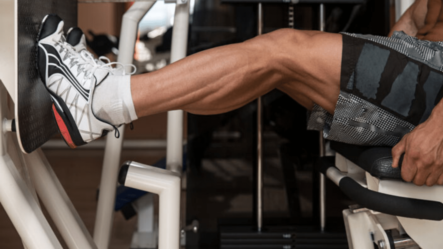 Top exercices et astuces pour grossir des mollets efficacement ... Top exercices et astuces pour grossir des mollets efficacement ...